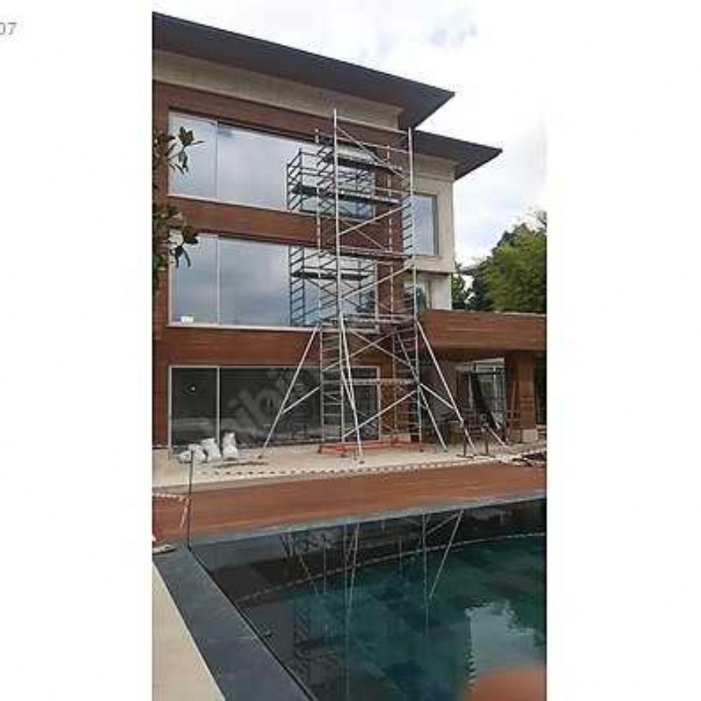 Kiralık tekerlekli alüminyum mobil iskele merdiven platform ...